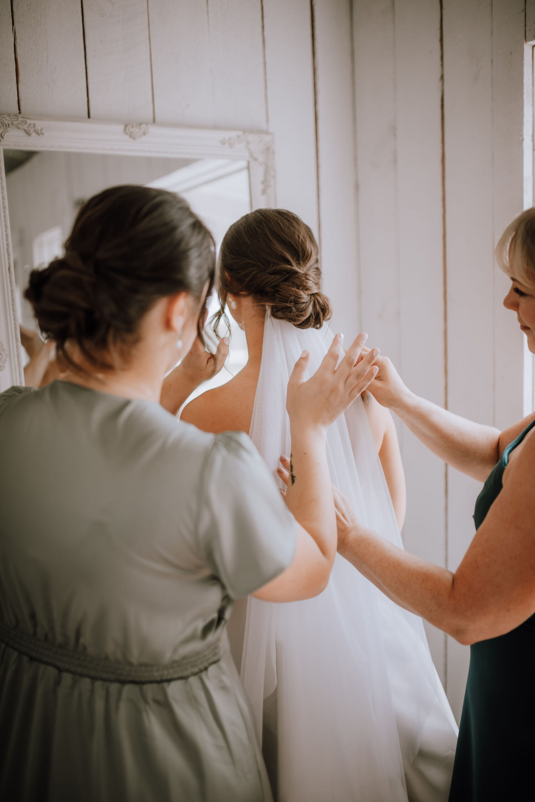 Taylor & Tyler - June Love - thegathered.ca